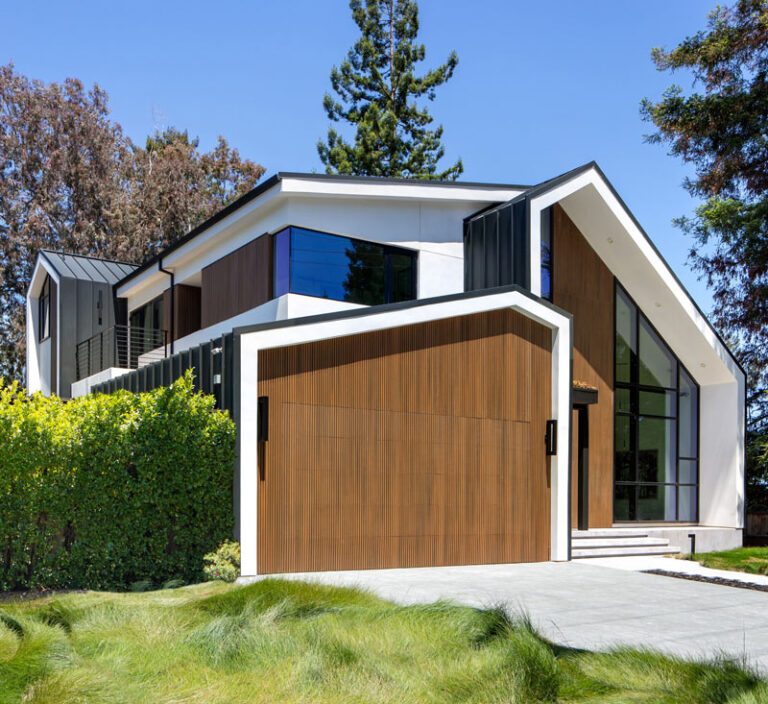 Composite Siding – Strong, Stylish & Low-Maintenance